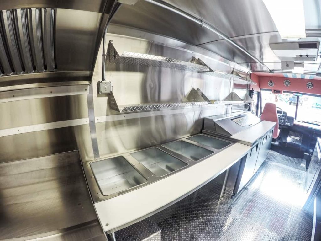 Mutts Hot Dogs Food Truck - Cruising Kitchens