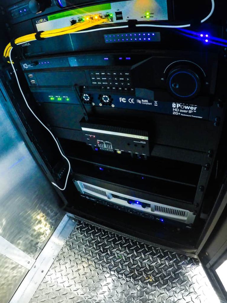 CPM Semi Trailer Mobile Kitchen - Cruising Kitchens