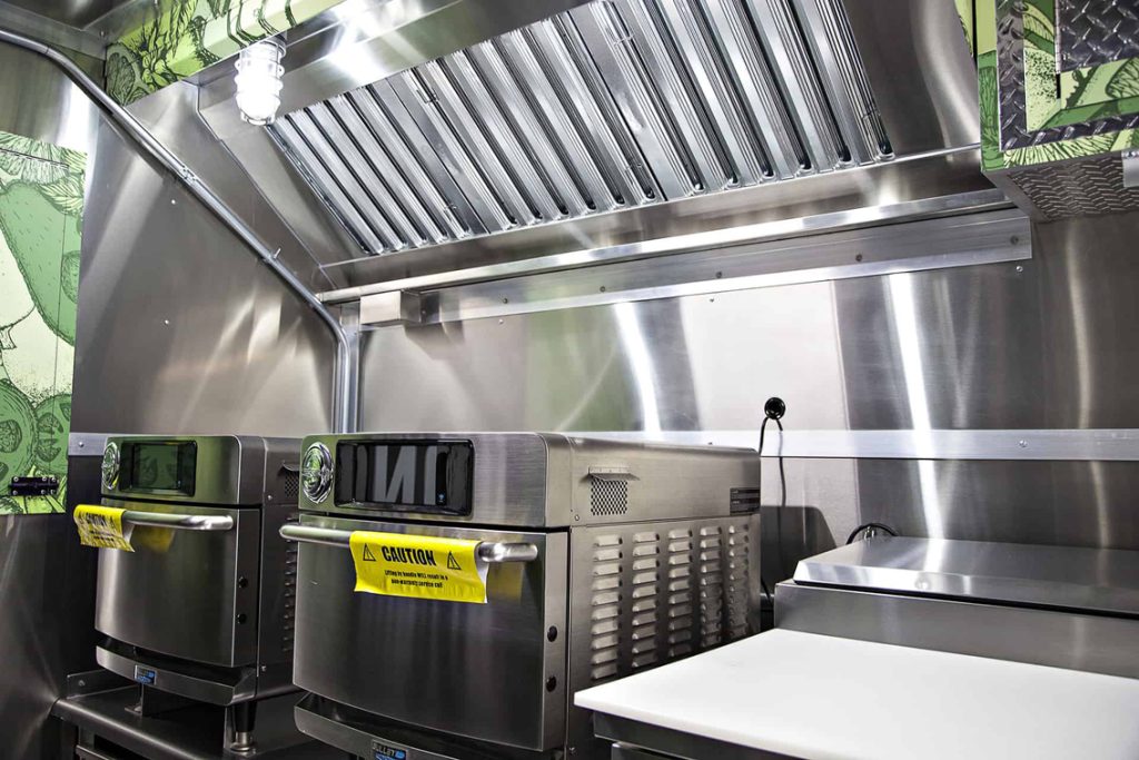 US Army Be Strong Food Truck - Cruising Kitchens