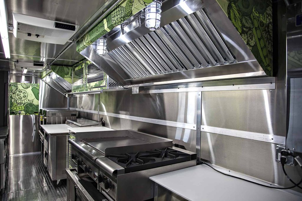 US Army Be Strong Food Truck - Cruising Kitchens